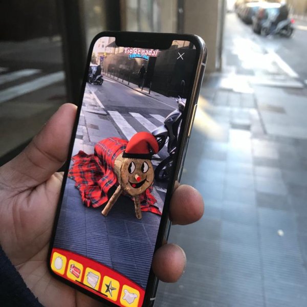 Teambuilding activities with augmented reality and virtual reality